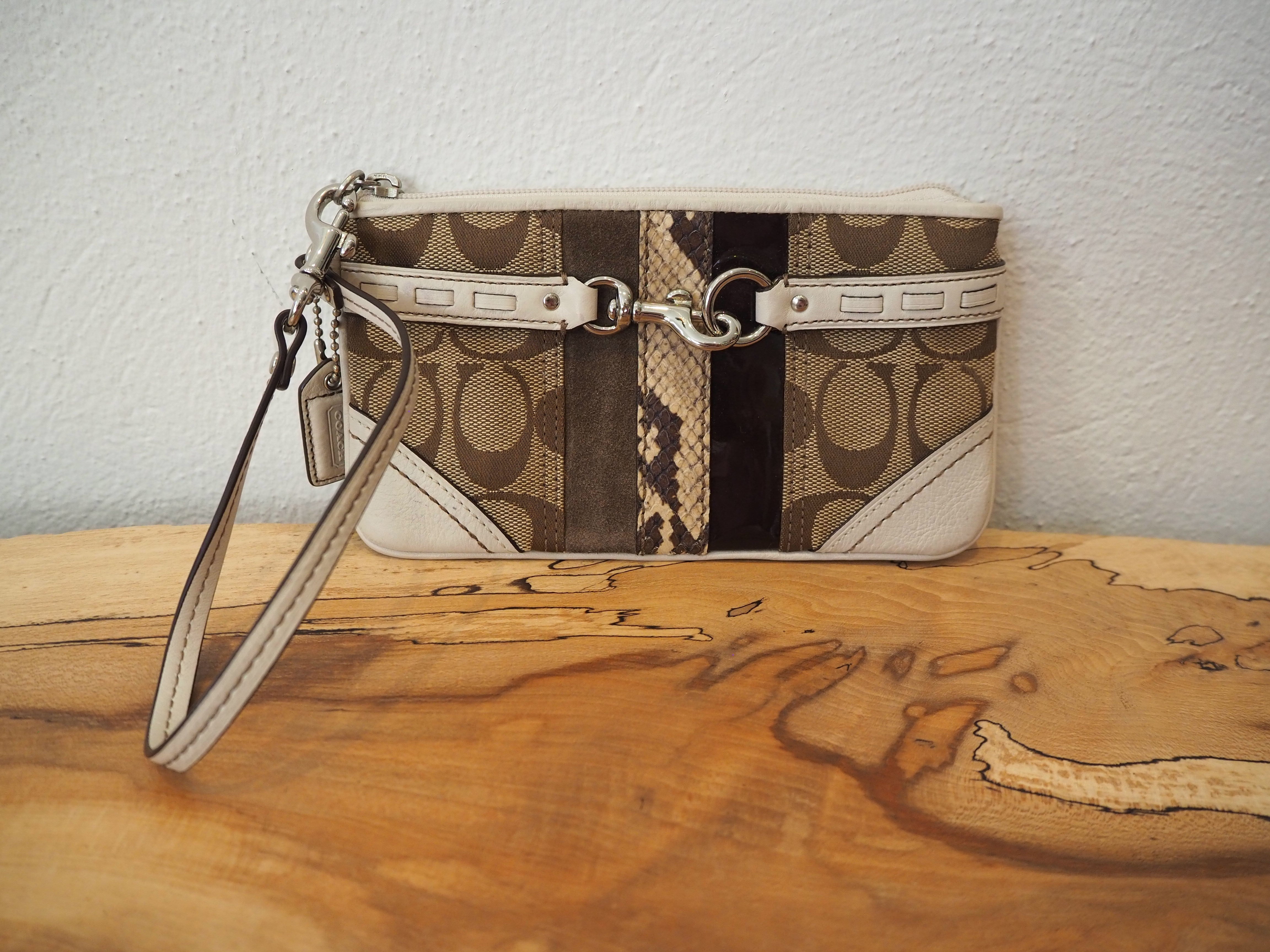 Coach Signature Small Wristlet – The Wardrobe